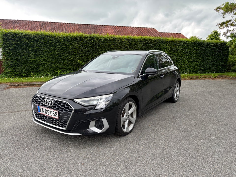 Brugt Audi A3 40 TFSi e S-line Sportback S-tr. 5d - Bilbasen