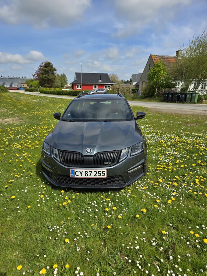 Brugt Skoda Octavia 2,0 TSi 245 RS Combi DSG 5d - Bilbasen