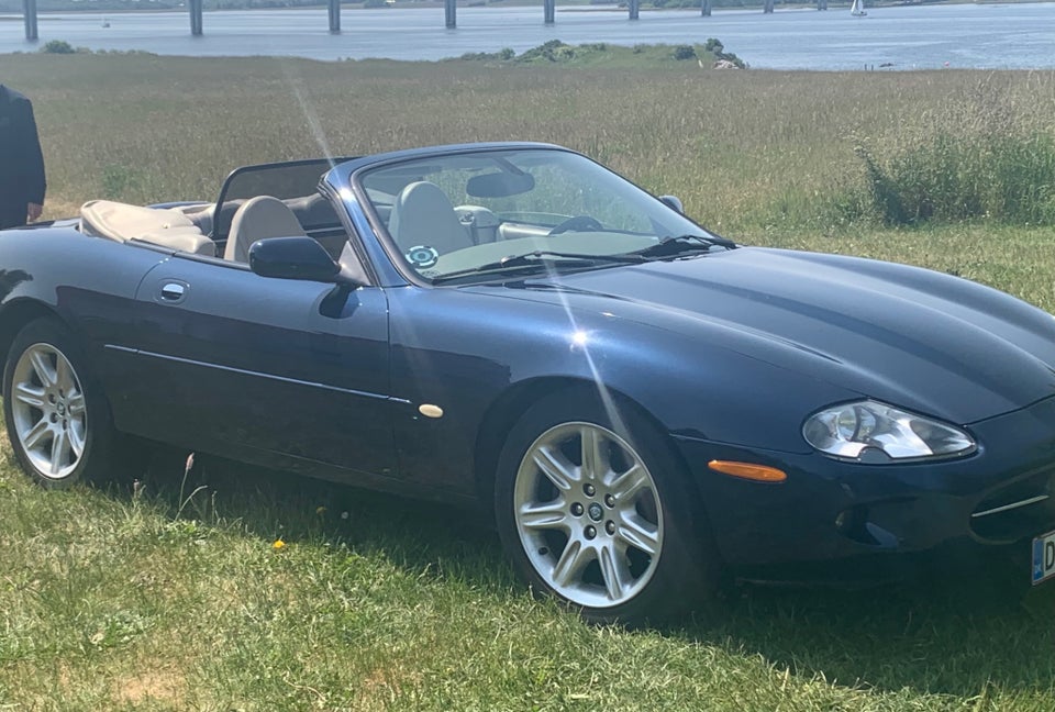 Brugt Jaguar XK 4,0 XK8 Convertible aut. 2d - Bilbasen