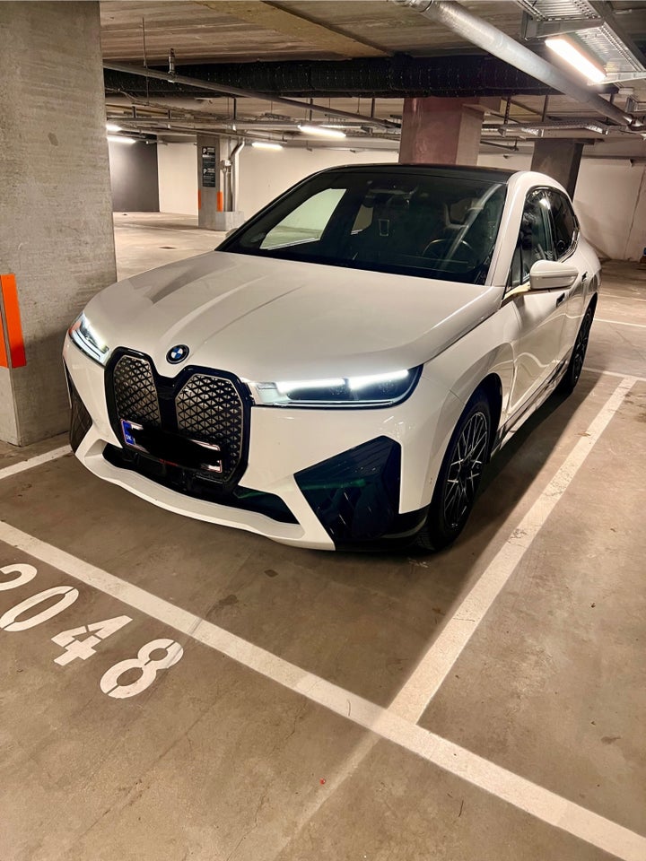 Brugt BMW iX xDrive40 5d - Bilbasen