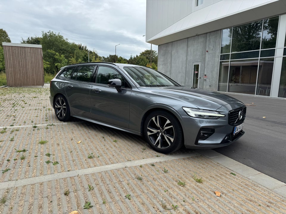 Brugt Volvo V60 2,0 B4 197 R-Design aut. 5d - Bilbasen