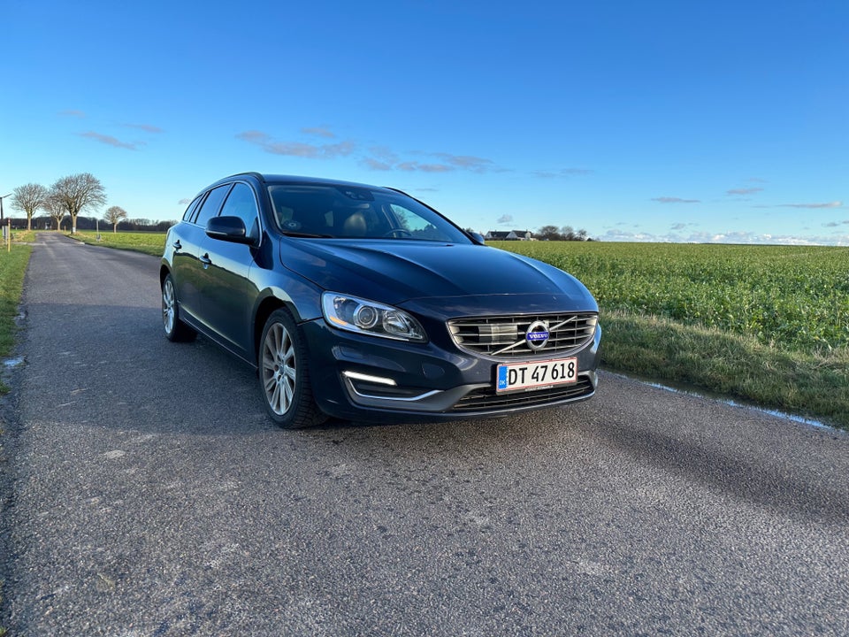 Brugt Volvo V60 2,0 D4 181 Momentum aut. 5d - Bilbasen