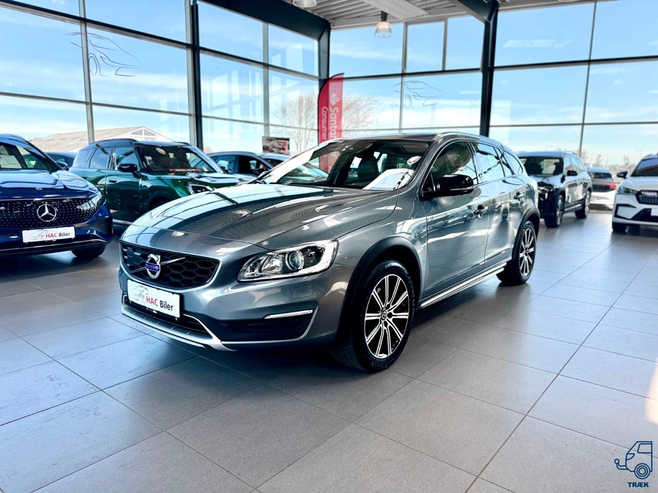 Brugt Volvo V60 CC 2,0 D4 190 Momentum aut. 5d - Bilbasen