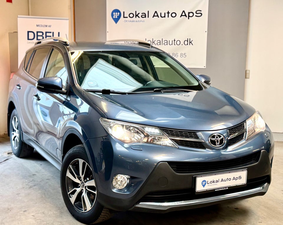 Brugt Toyota RAV4 2,2 D-4D 150 T3 4x4 Van 5d - Bilbasen