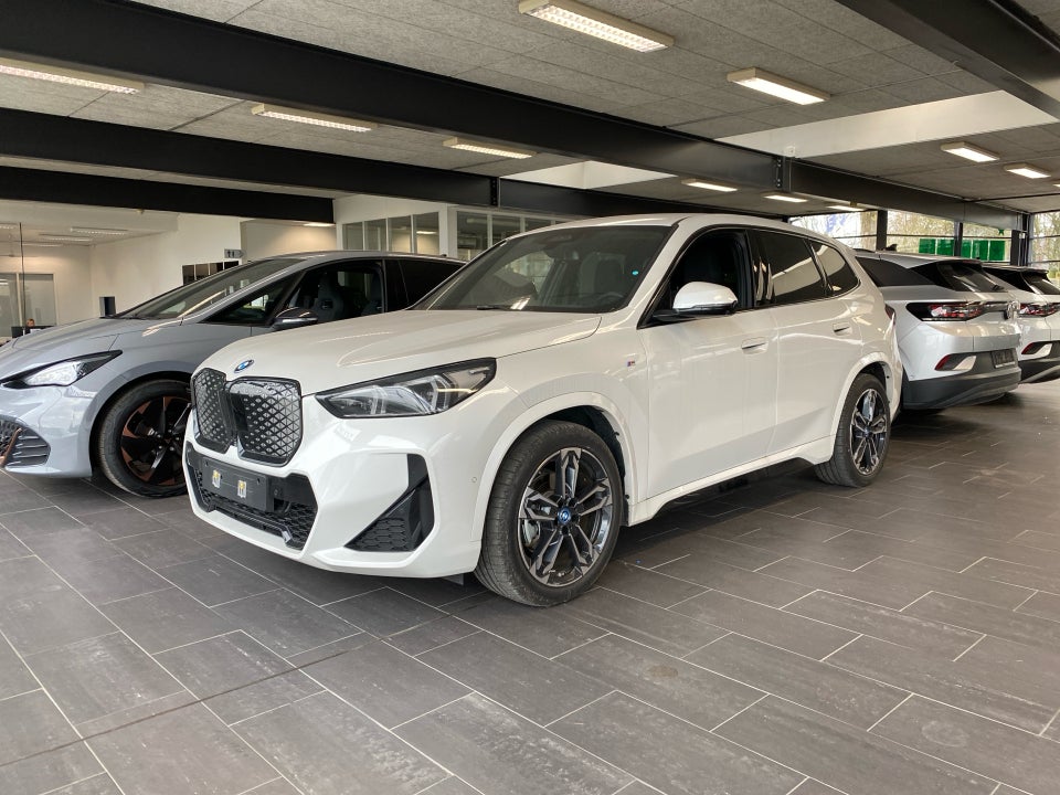 Brugt BMW iX1 eDrive20 M-Sport 5d - Bilbasen