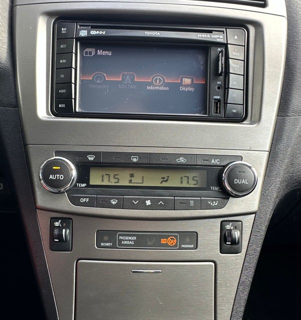 Toyota Avensis - 103 brugte til salg på Bilbasen