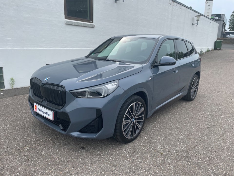 Brugt BMW iX1 xDrive30 Fully Charged 5d - Bilbasen