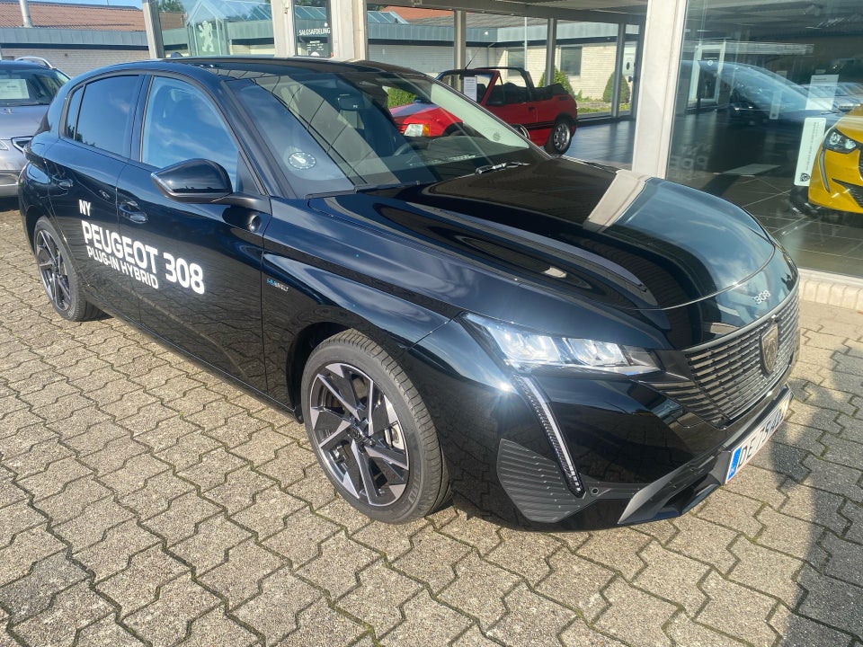 Brugt Peugeot 308 1,6 Hybrid First Selection EAT8 5d - Bilbasen