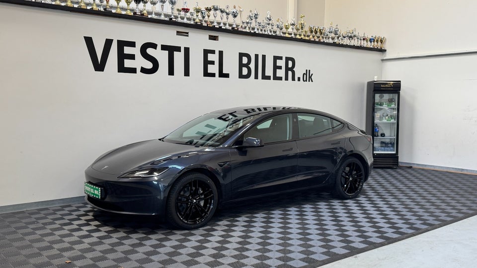 Brugt Tesla Model 3 RWD 4d - Bilbasen
